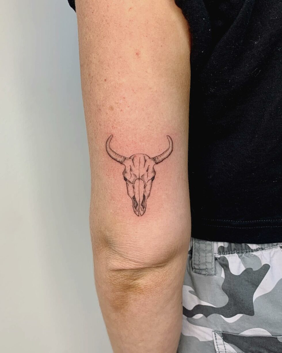 25 Powerful Bull Skull Tattoo Ideas for Men & Women in 2024