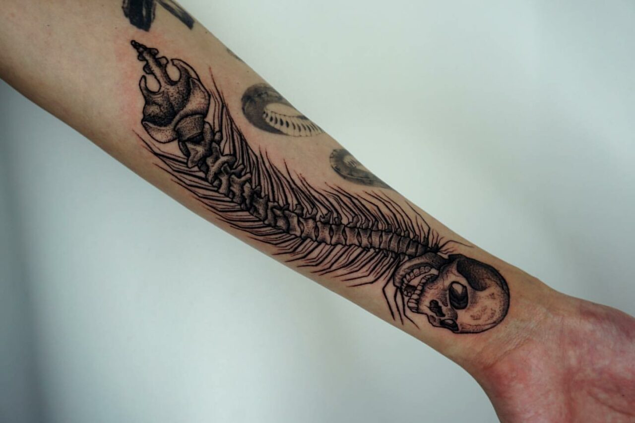 25 Creepy Centipede Tattoo Ideas for Men & Women in 2024
