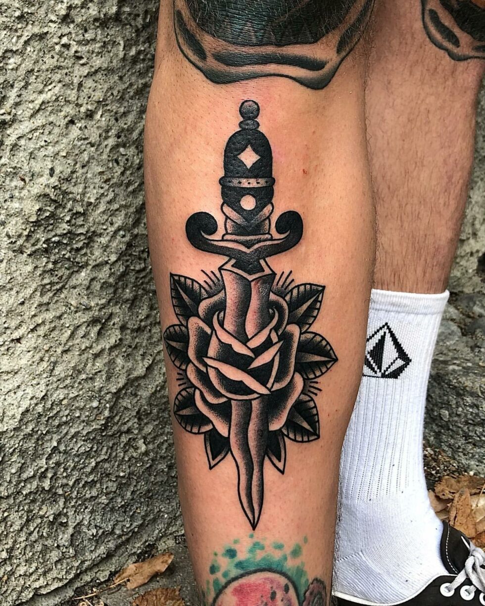 37 Striking American Traditional Tattoo Ideas to Inspire You