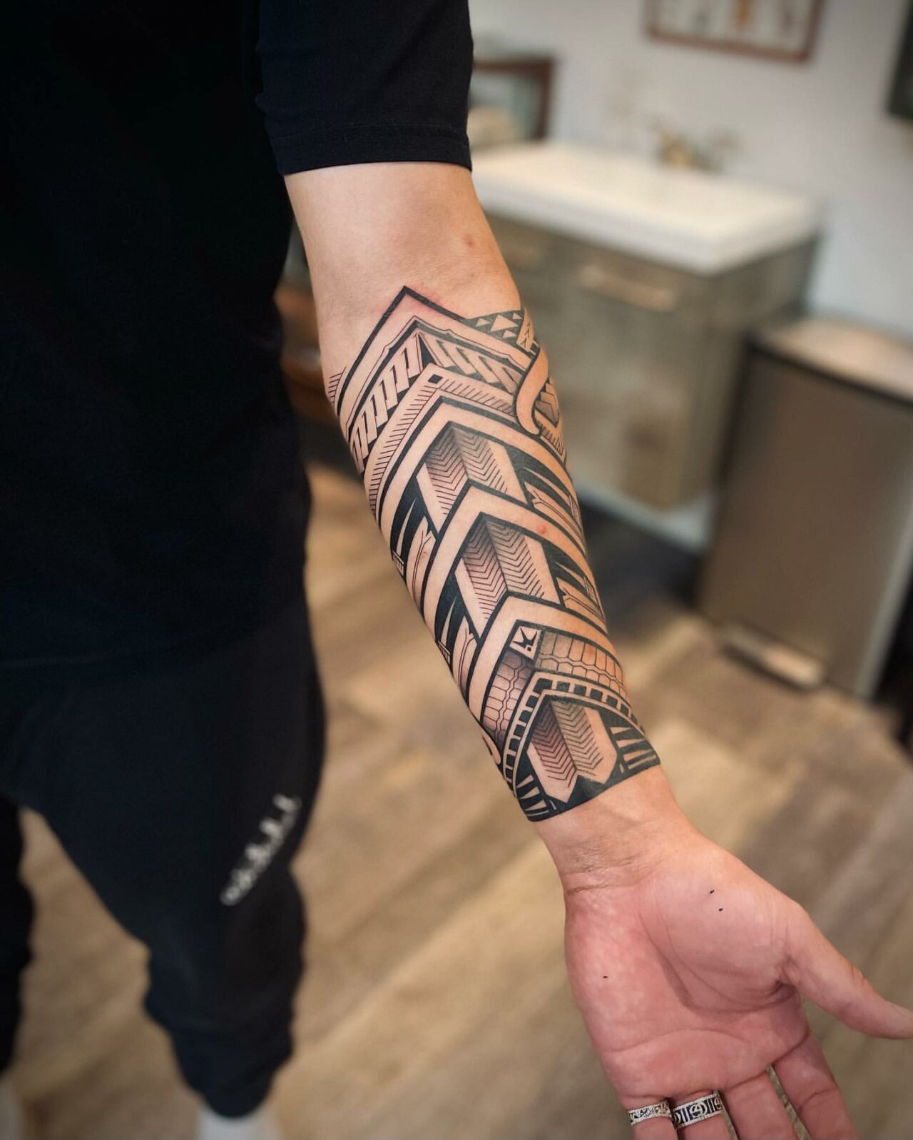 28 Impressive Tribal Tattoo Ideas for Men & Women to Inspire You in 2024