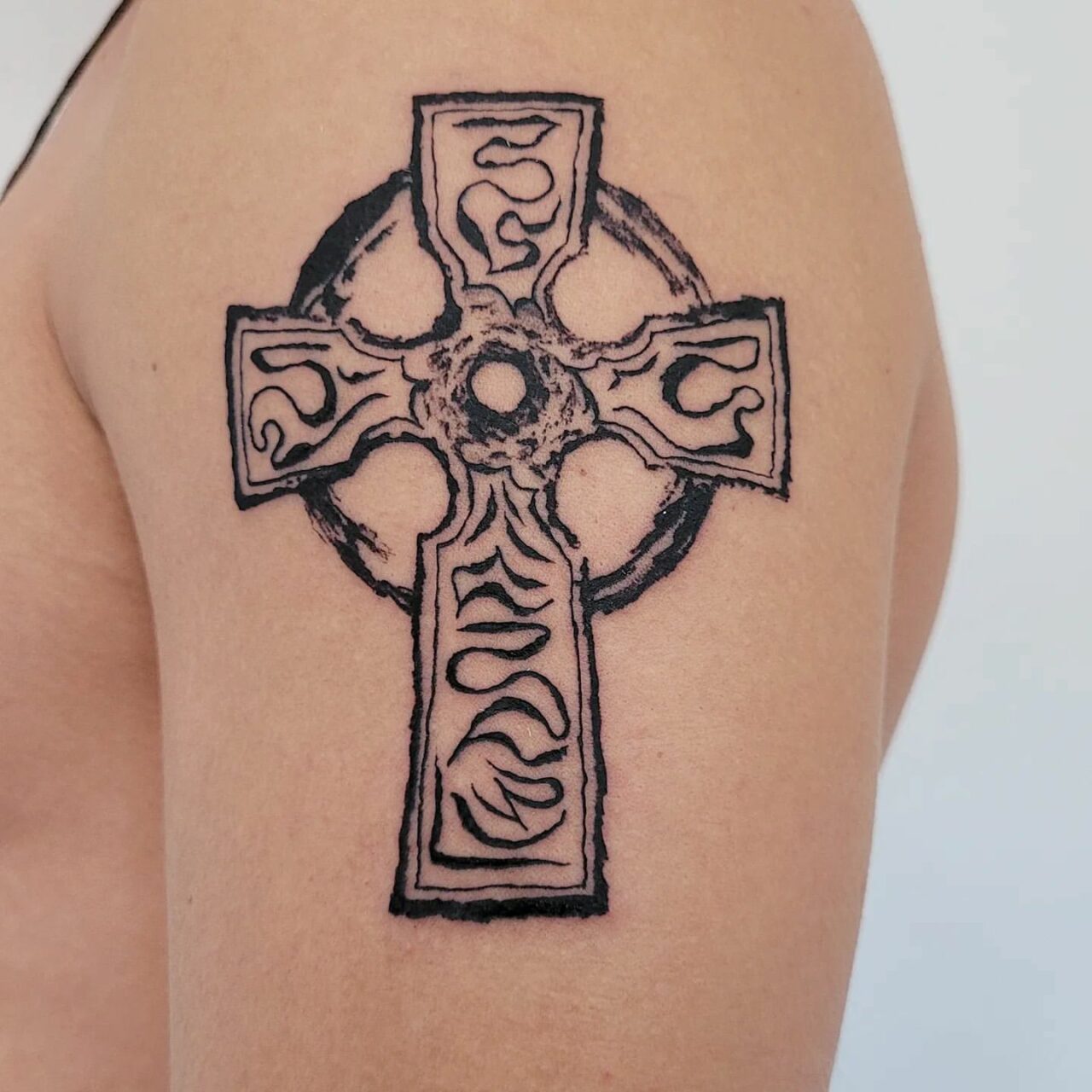 13 Popular Celtic Cross Tattoo Ideas for Men & Women in 2023