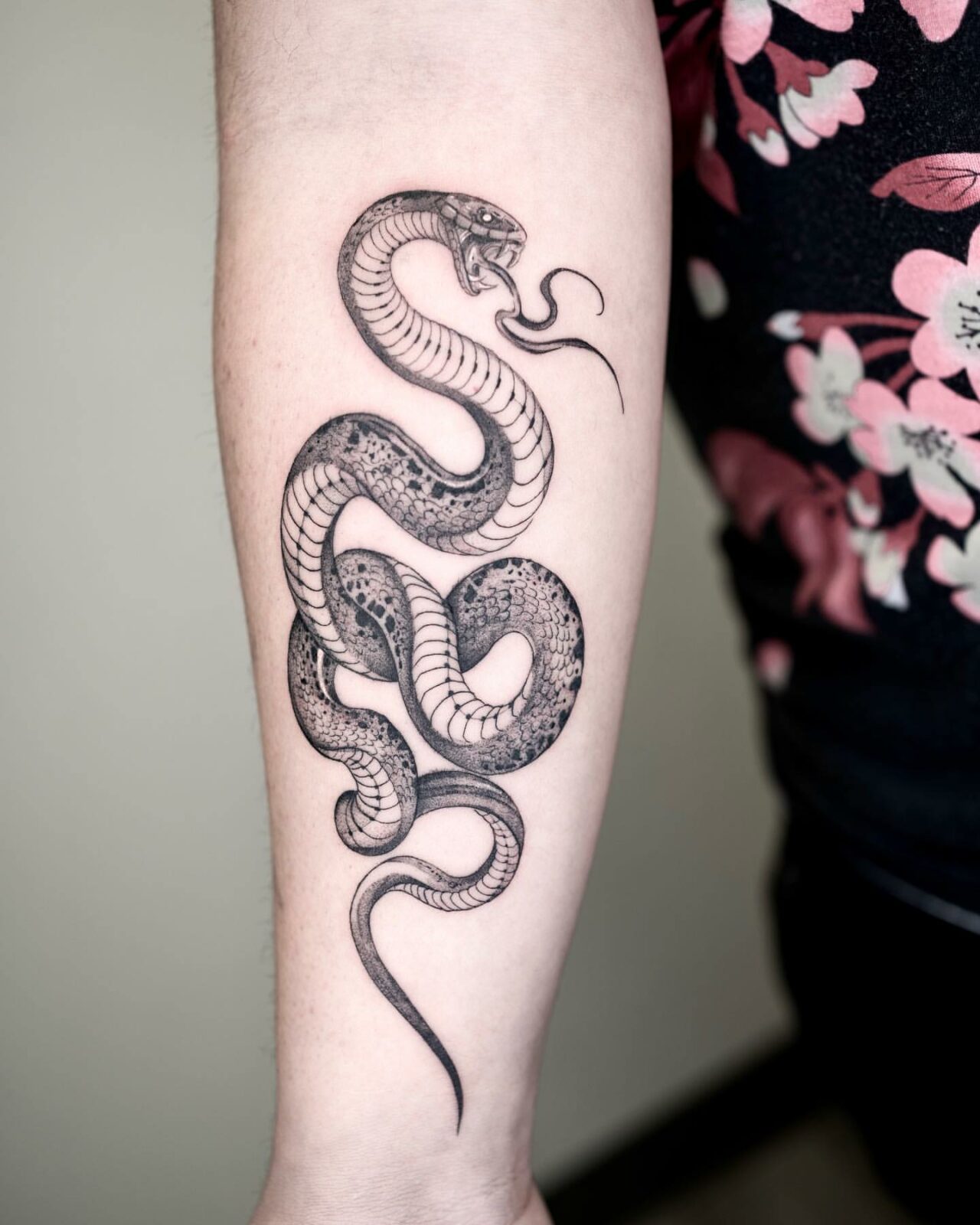 27 Outstanding Black and Gray Tattoo Ideas for Men & Women in 2024