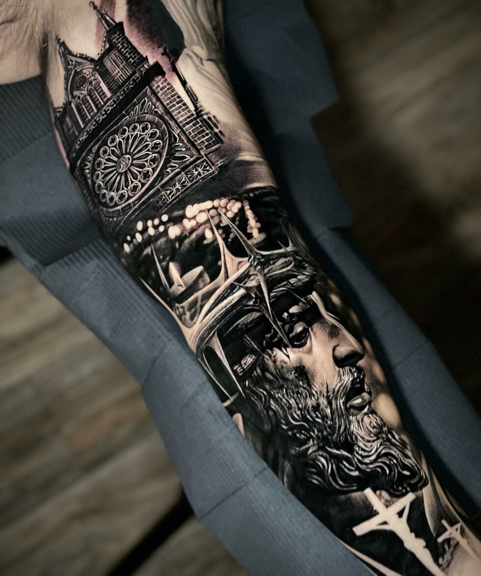 27 Outstanding Black and Gray Tattoo Ideas for Men & Women in 2024