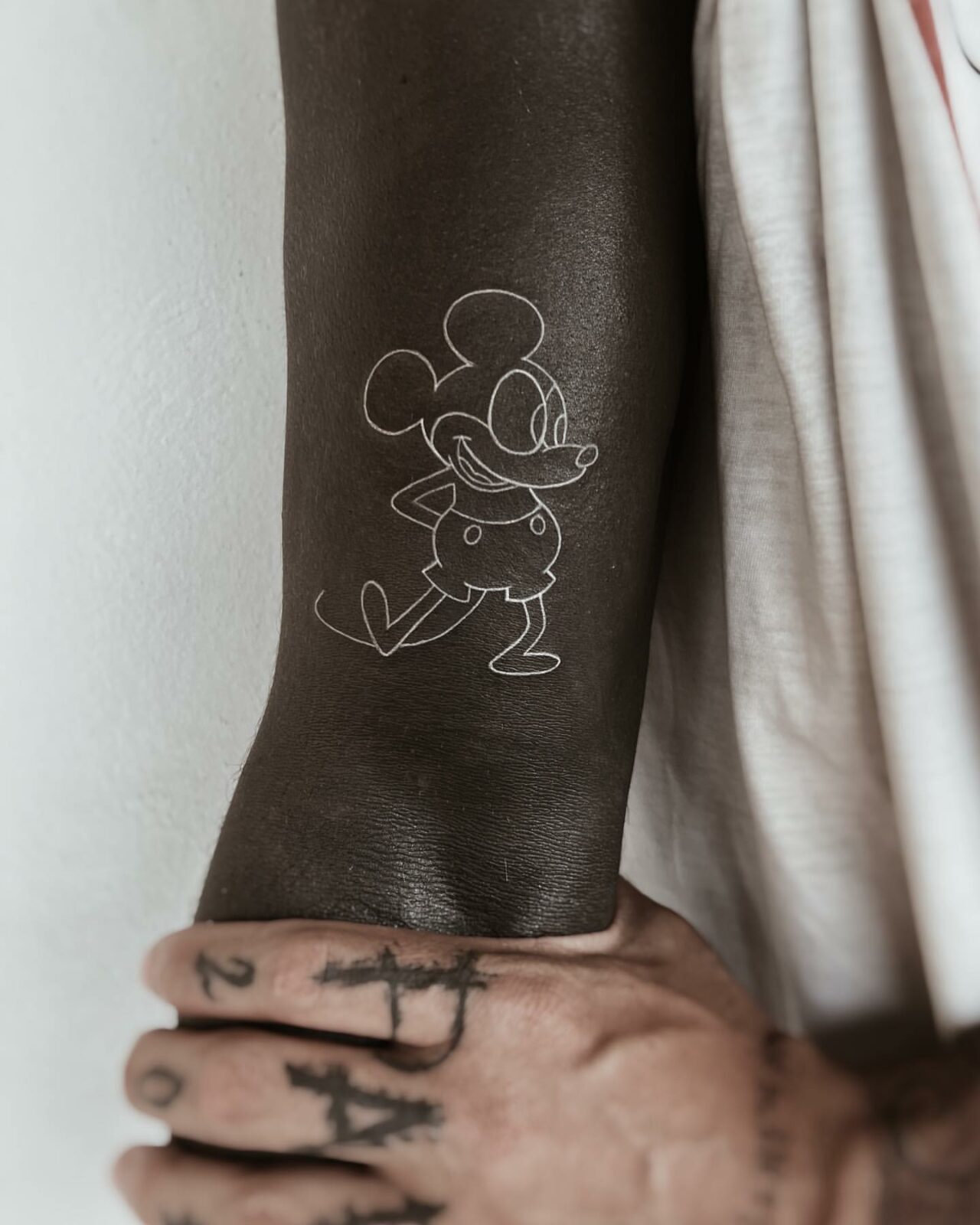 33 Breathtaking Blackout Tattoo Ideas for Men & Women in 2024