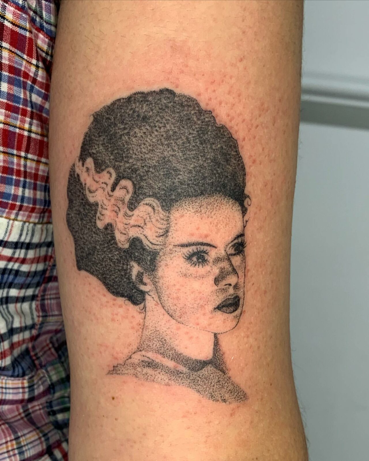 22 Amazing Dotwork Tattoo Ideas for Men & Women in 2023