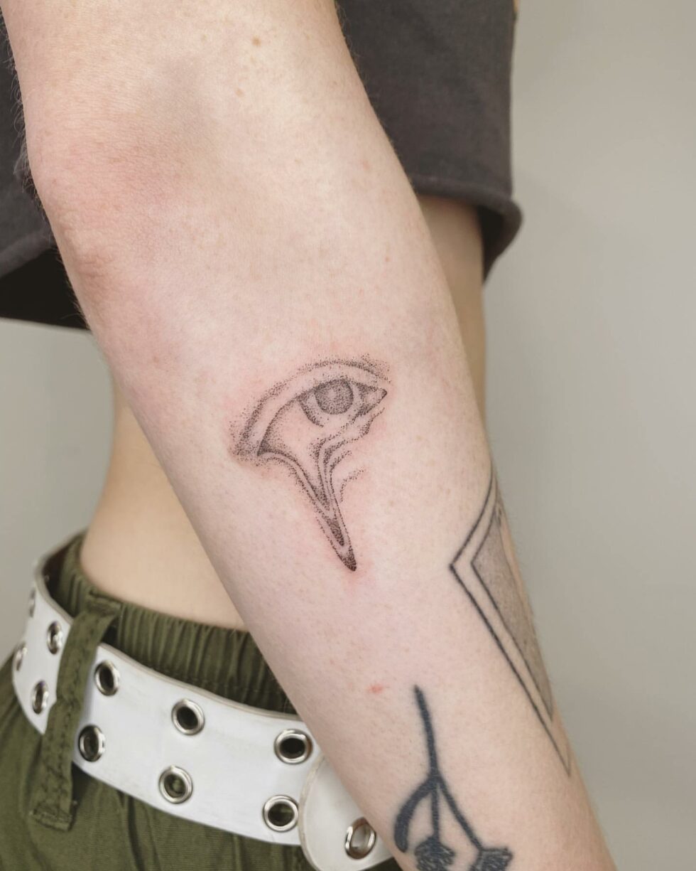 22 Amazing Dotwork Tattoo Ideas for Men & Women in 2023