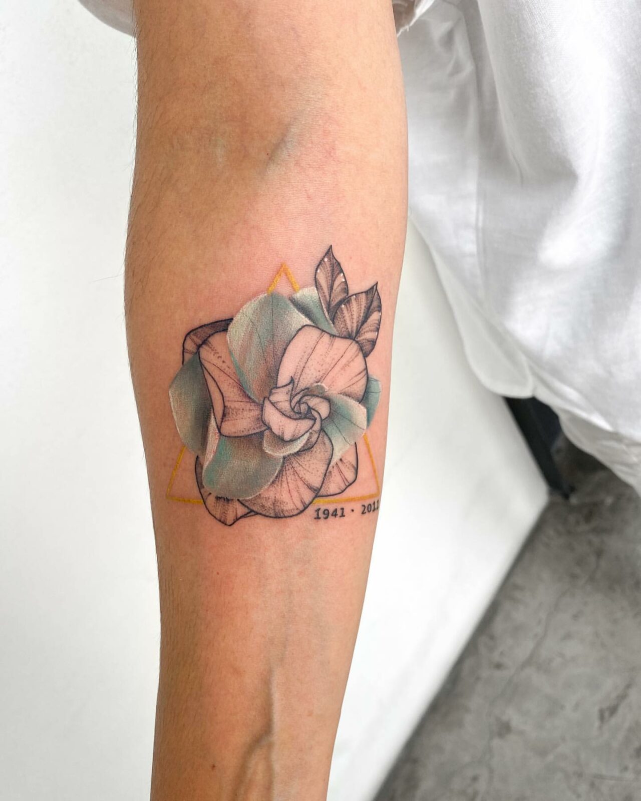 26 Stunning Gardenia Tattoo Ideas to Inspire You in 2024