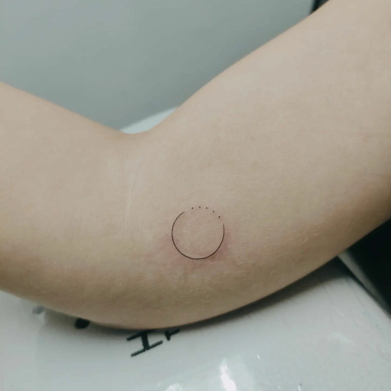 30 Cute Micro Tattoo Ideas for Men & Women to Inspire You in 2024