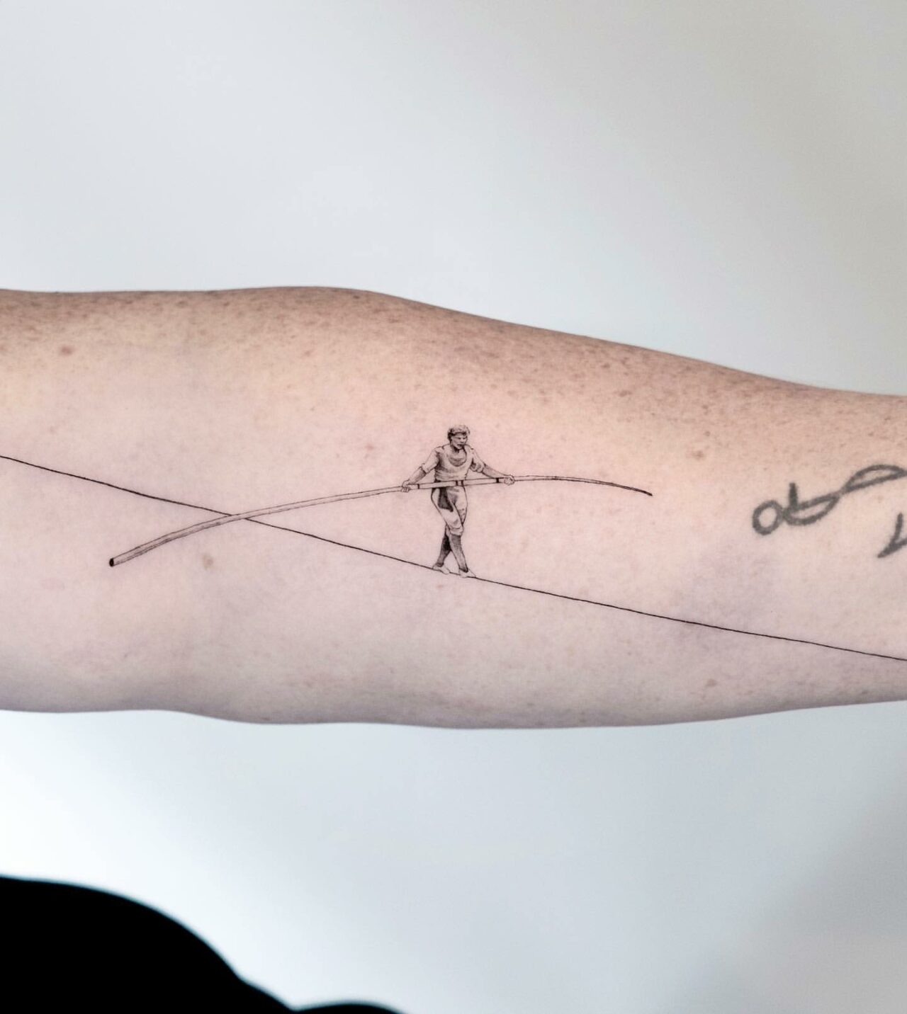 30 Cute Micro Tattoo Ideas for Men & Women to Inspire You in 2024