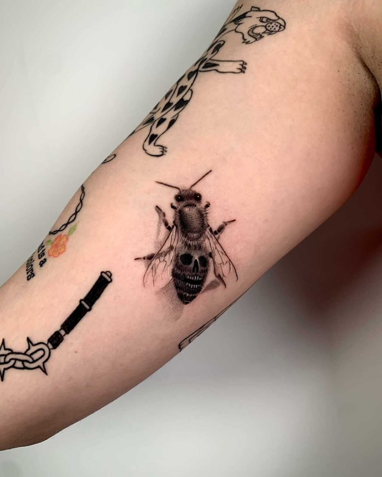 30 Cute Micro Tattoo Ideas for Men & Women to Inspire You in 2024