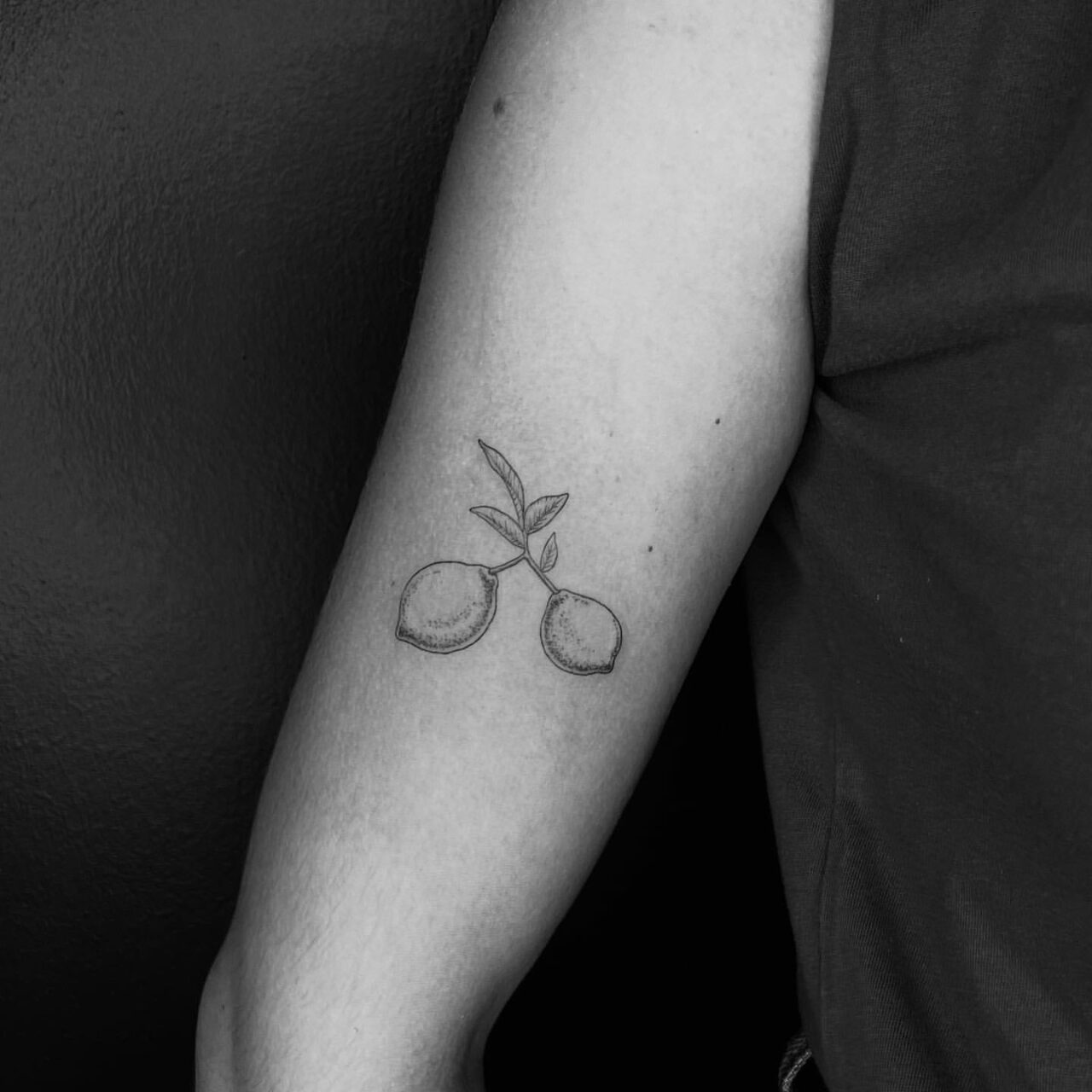 30 Cute Micro Tattoo Ideas for Men & Women to Inspire You in 2024