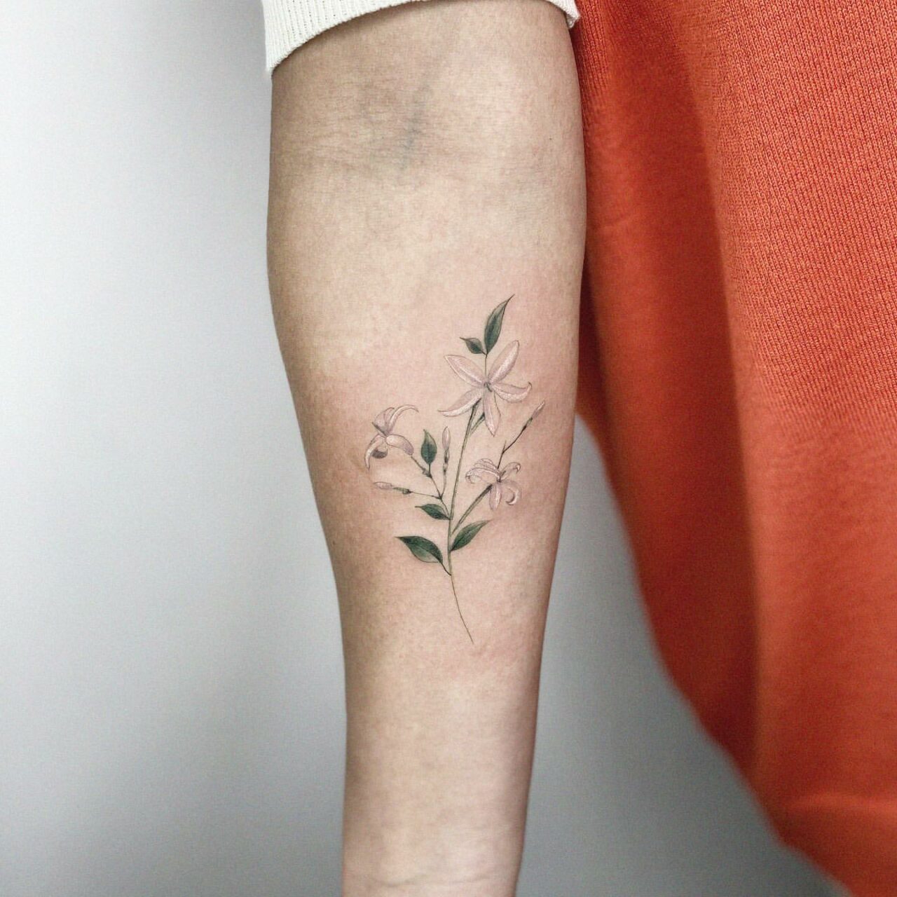 28 Gorgeous Jasmine Tattoo Ideas to Inspire You in 2024