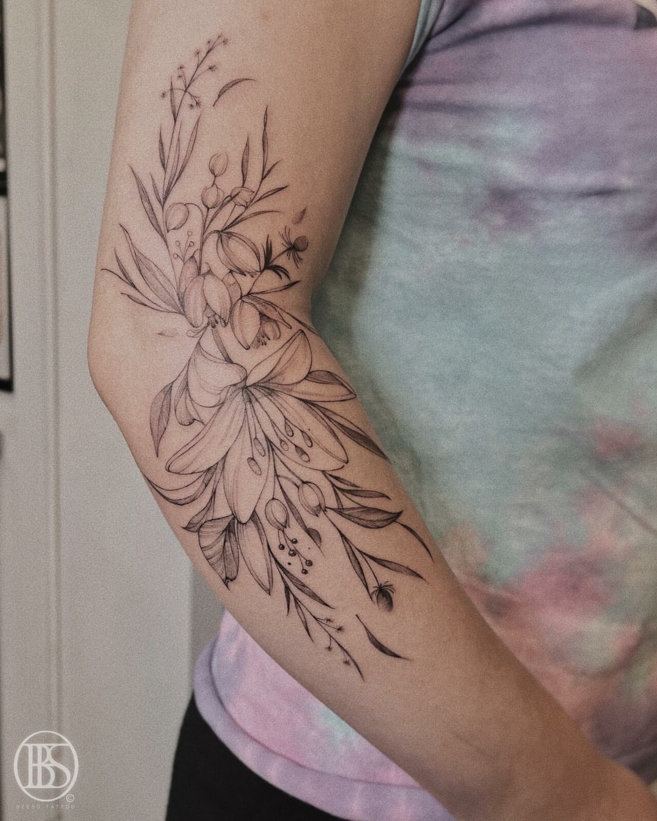 38 Beautiful Lily Tattoo Ideas to Inspire You in 2024