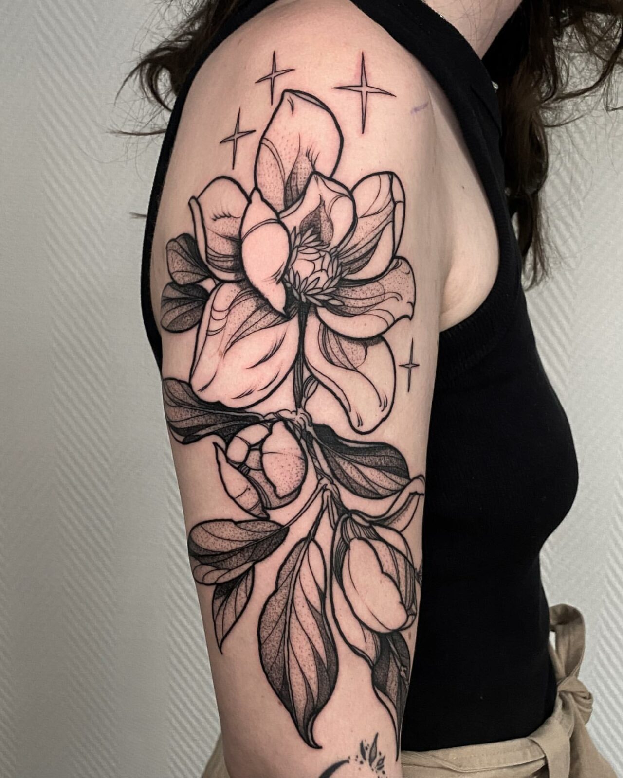 38 Lovely Magnolia Tattoo Ideas to Inspire You in 2024