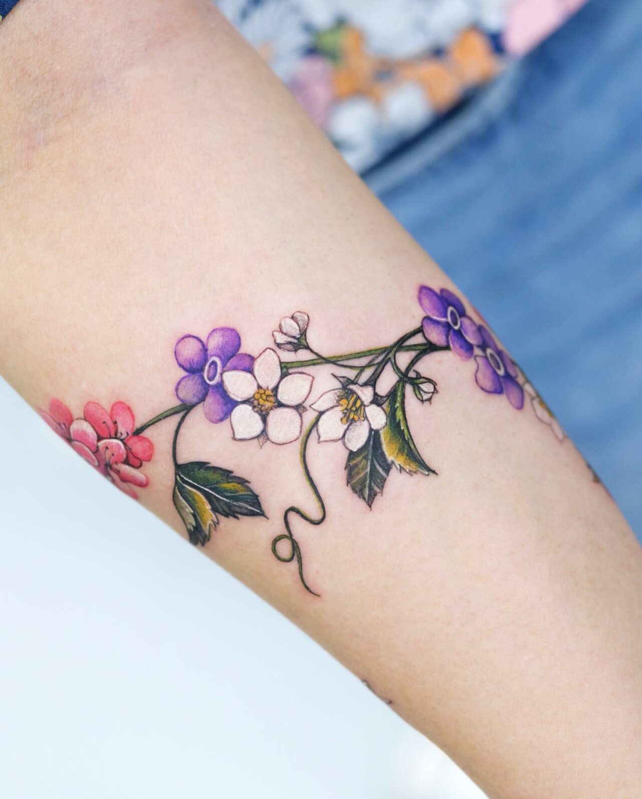 28 Gorgeous Jasmine Tattoo Ideas to Inspire You in 2024