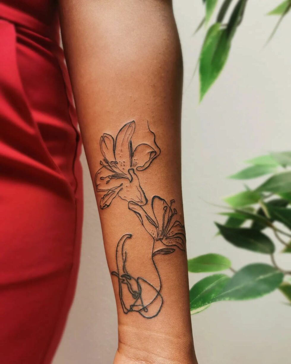 38 Beautiful Lily Tattoo Ideas to Inspire You in 2024