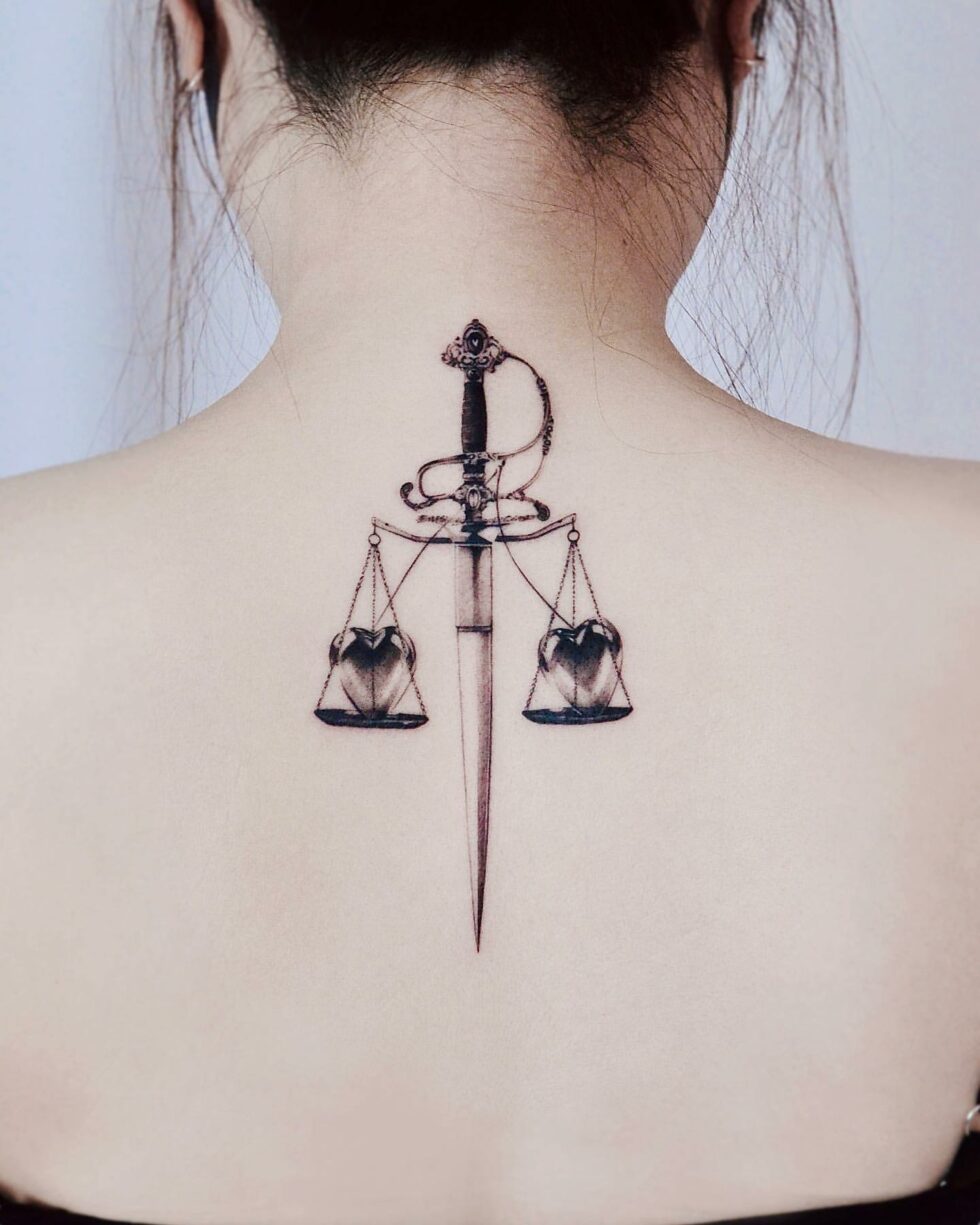 34 Feminine Back Tattoo Ideas for Women in 2024