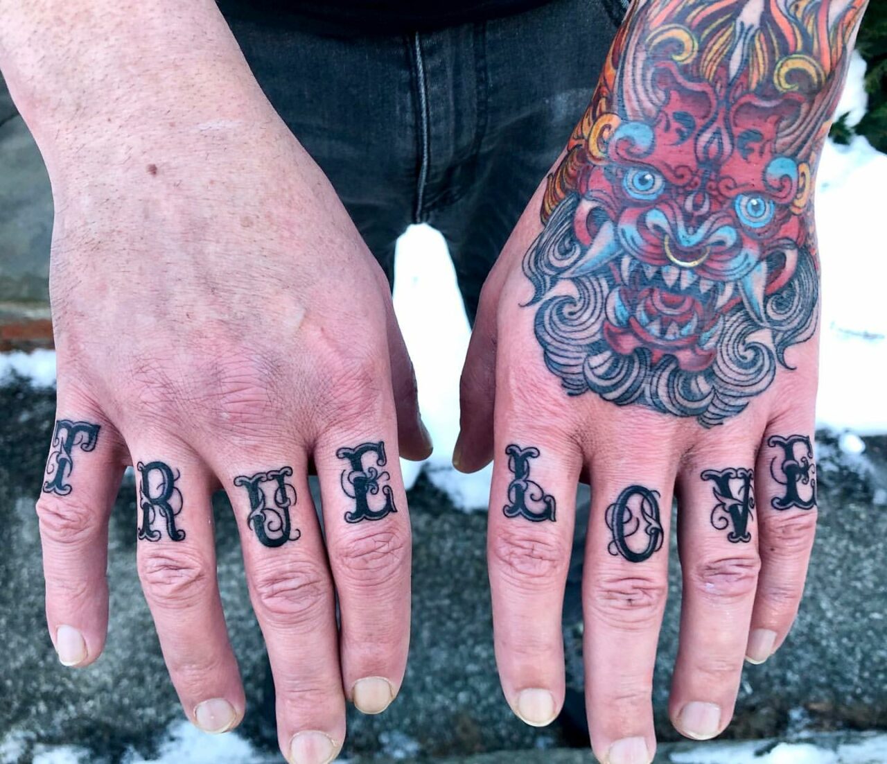 32 Amazing Knuckle Tattoo Ideas for Men & Women in 2024