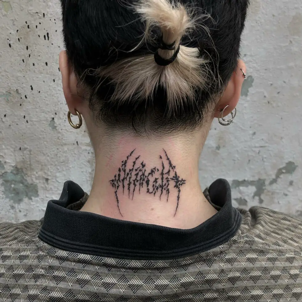 31 Amazing Neck Tattoo Ideas for Women in 2024