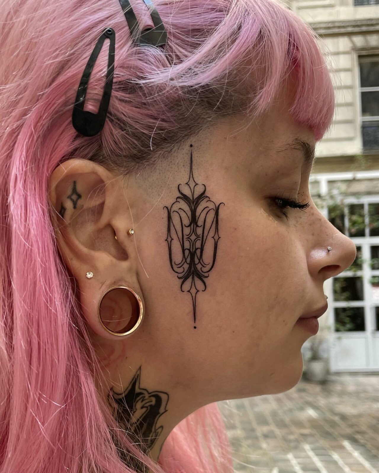 33 Stunning & Creative Face Tattoos for Women in 2024