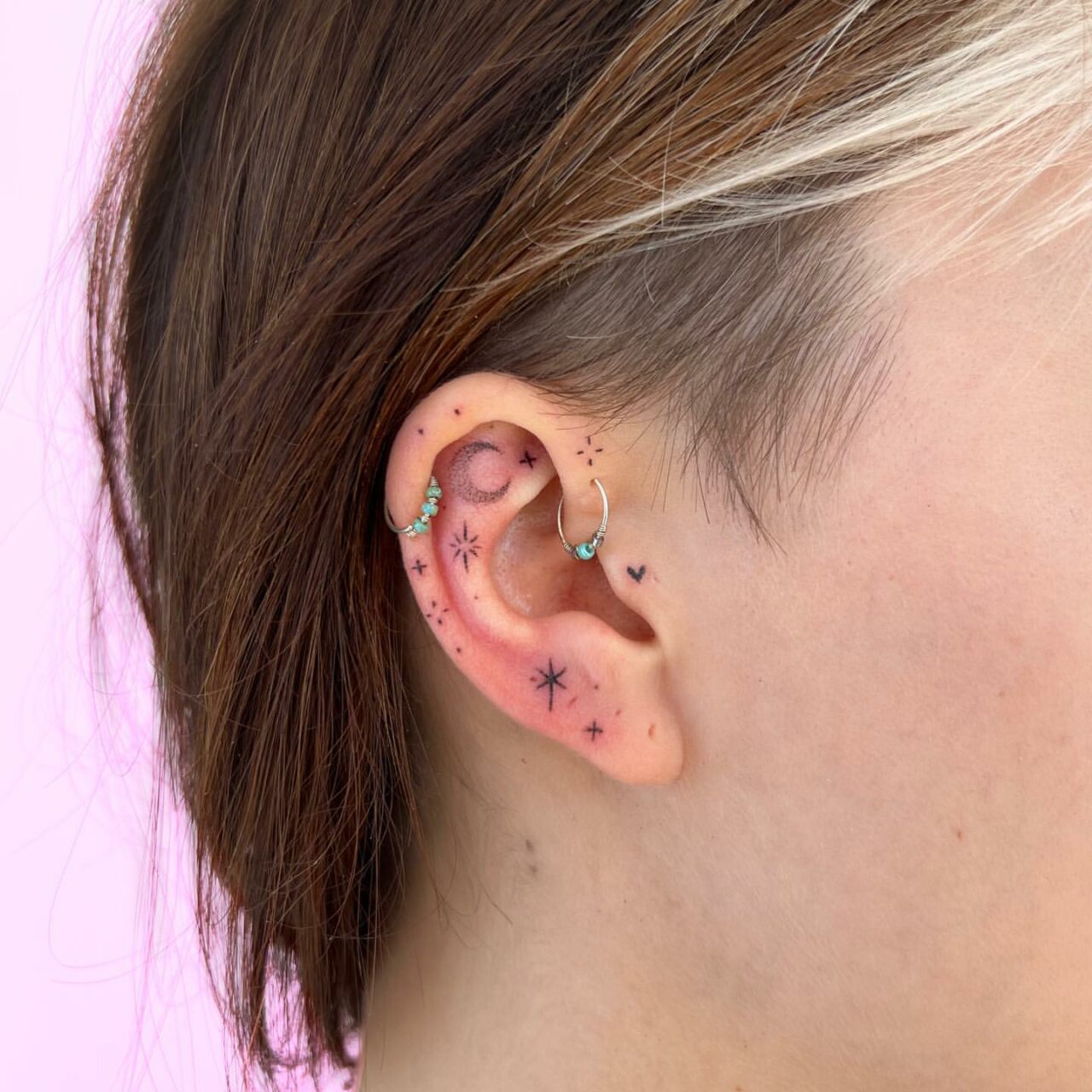 32 Amazing Ear Tattoo Ideas for Men & Women in 2023