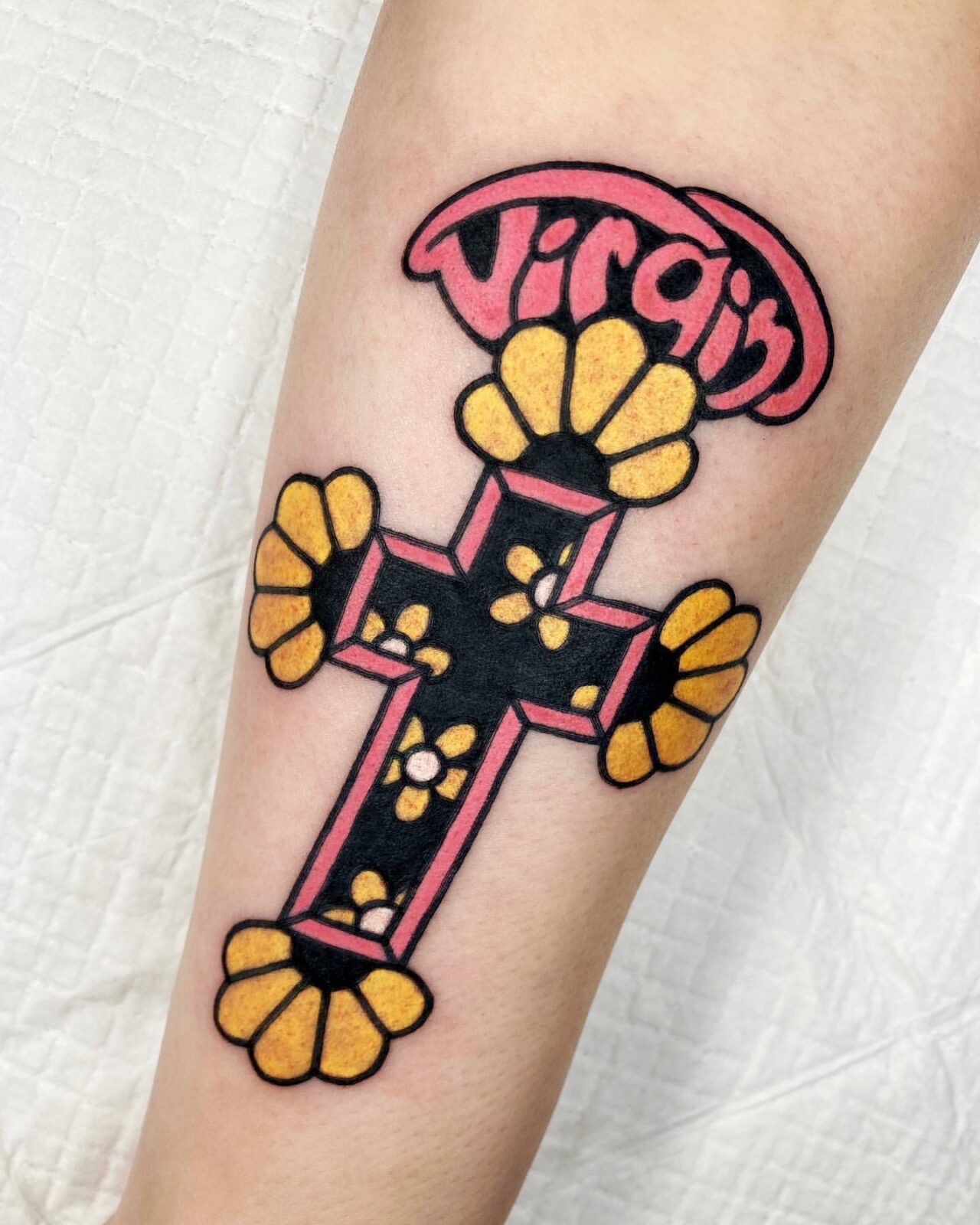 33 Meaningful Cross Tattoo Ideas For Women In 2023