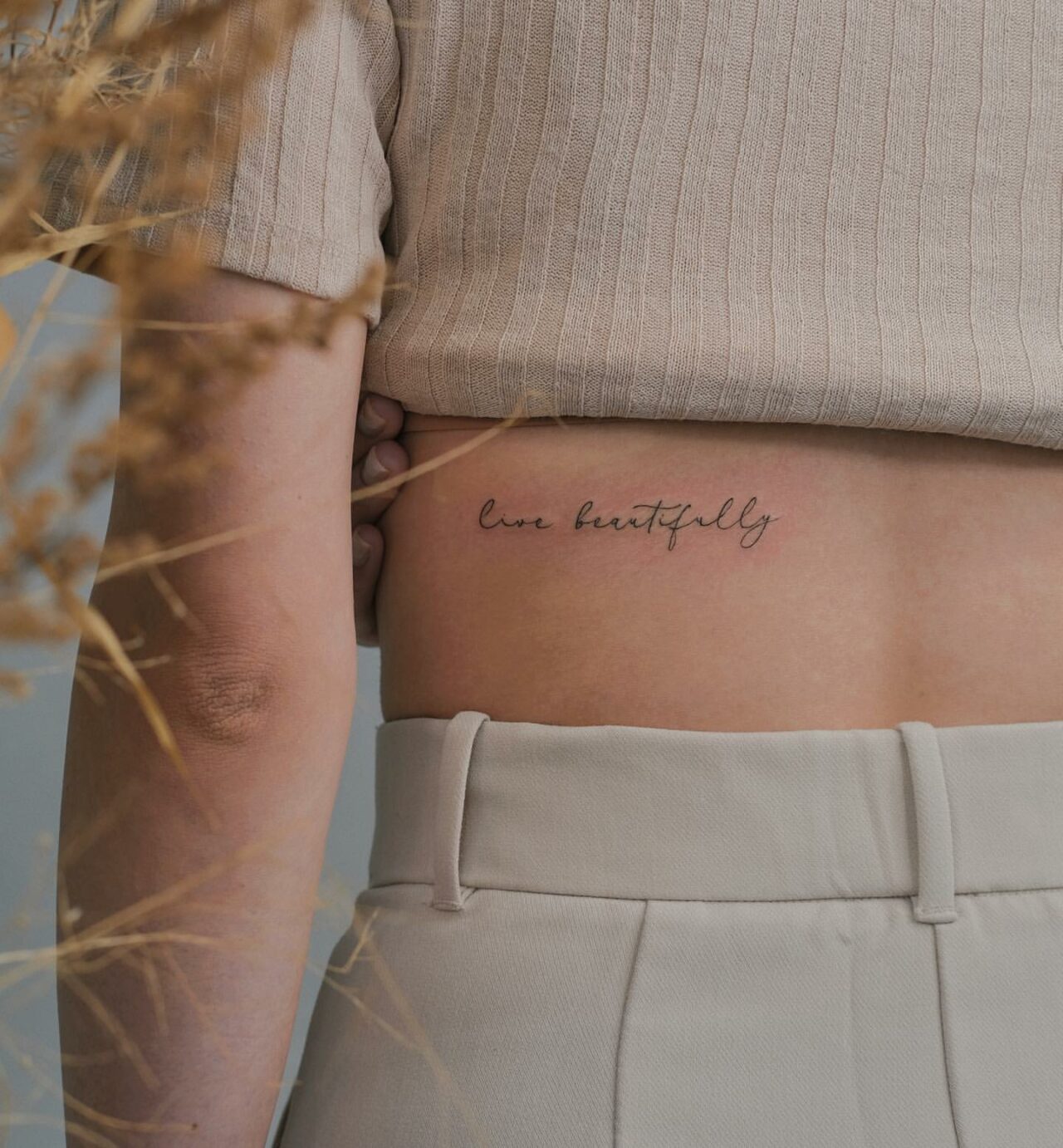 36 Awesome Rib Tattoo Ideas for Men & Women in 2024