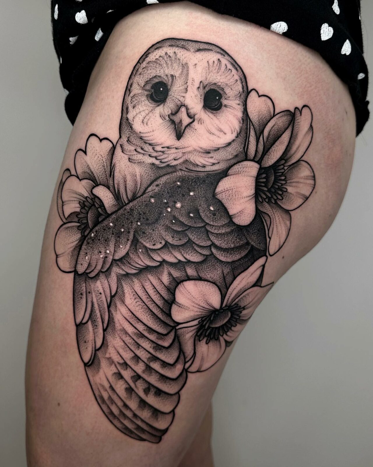 36 Unique Hip Tattoo Ideas for Men & Women in 2024