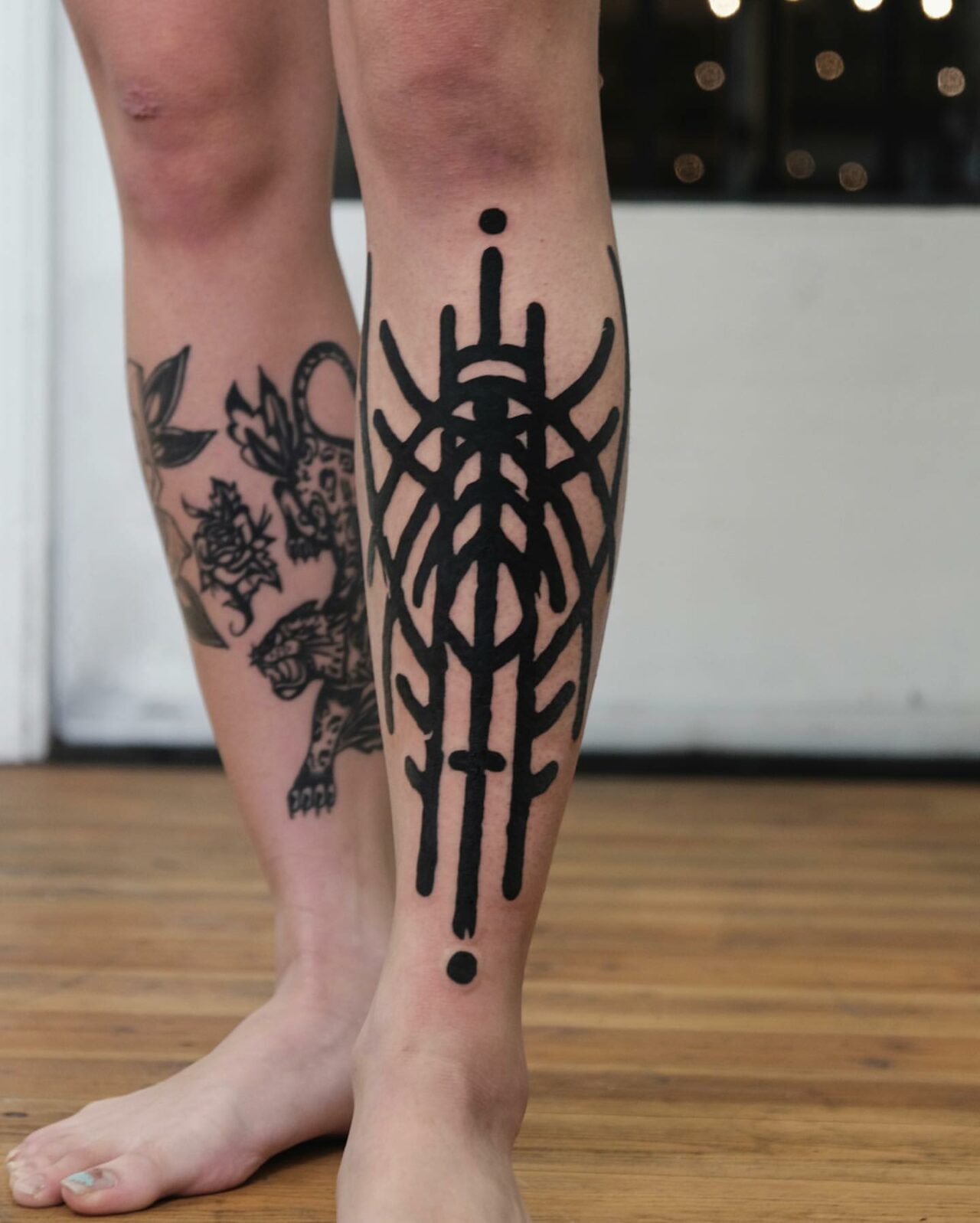 34 Trendsetting Shin Tattoo Ideas for Men & Women in 2024