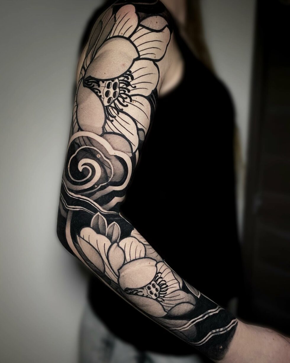 33 Fantastic Full Sleeve Tattoos for Women in 2024