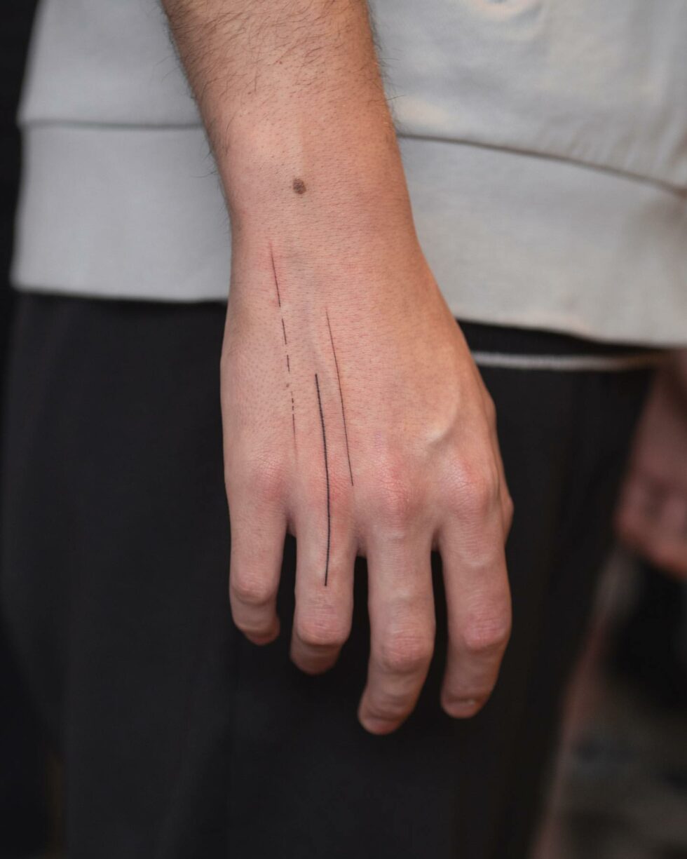 31 Stylish Simple Tattoos for Men in 2023