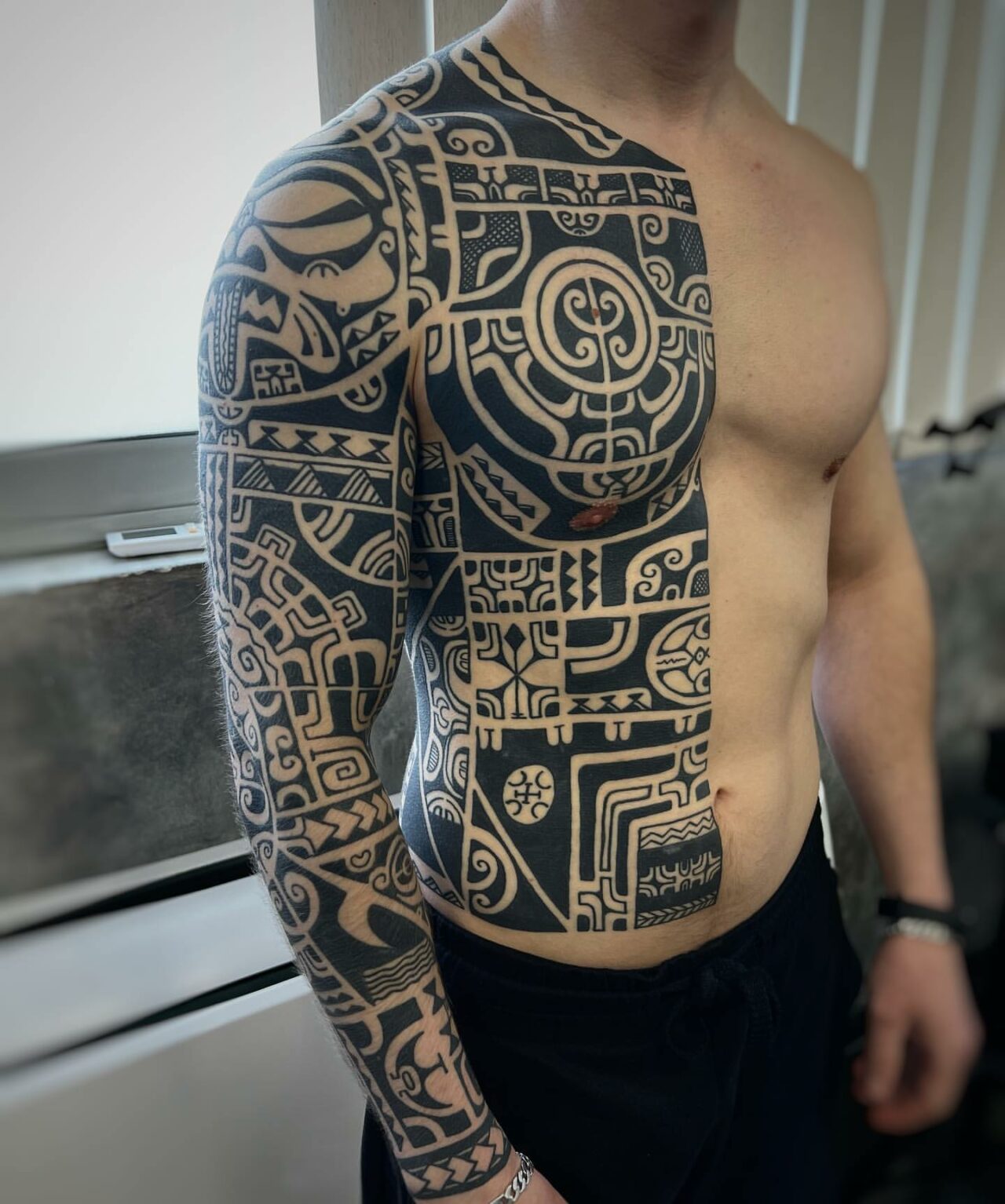 32 Stunning Tribal Tattoos for Men in 2023