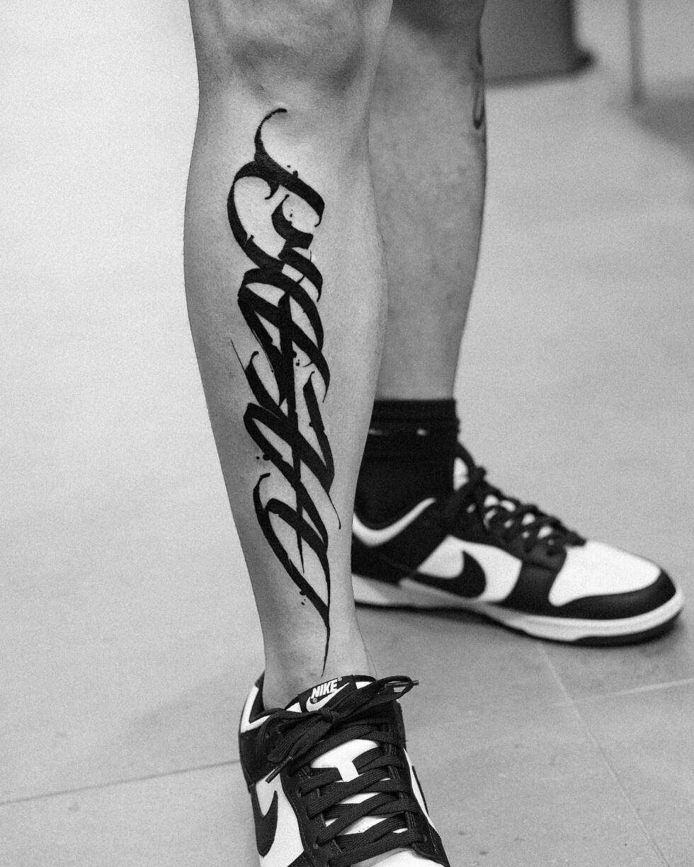 32 Brilliant Leg Tattoos for Men in 2024