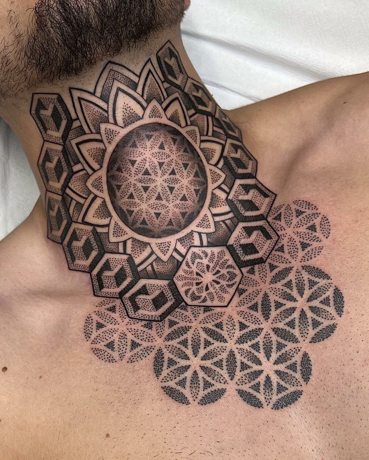 33 Amazing Geometric Tattoo Ideas for Men in 2024