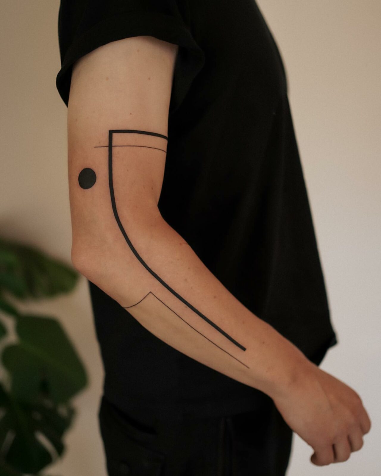 31 Stylish Simple Tattoos for Men in 2023