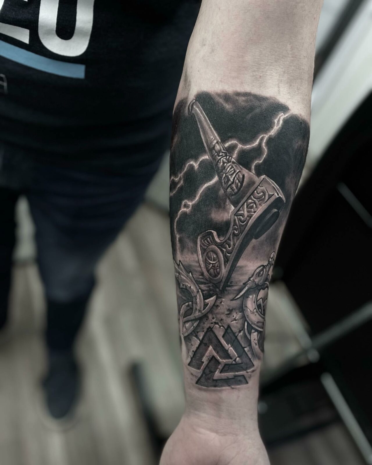 33 Striking Ax Tattoos for Men in 2024