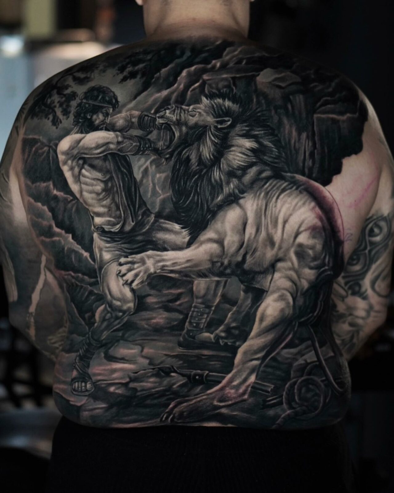 33 Gorgeous Hercules Tattoo Ideas for Men & Women in 2024