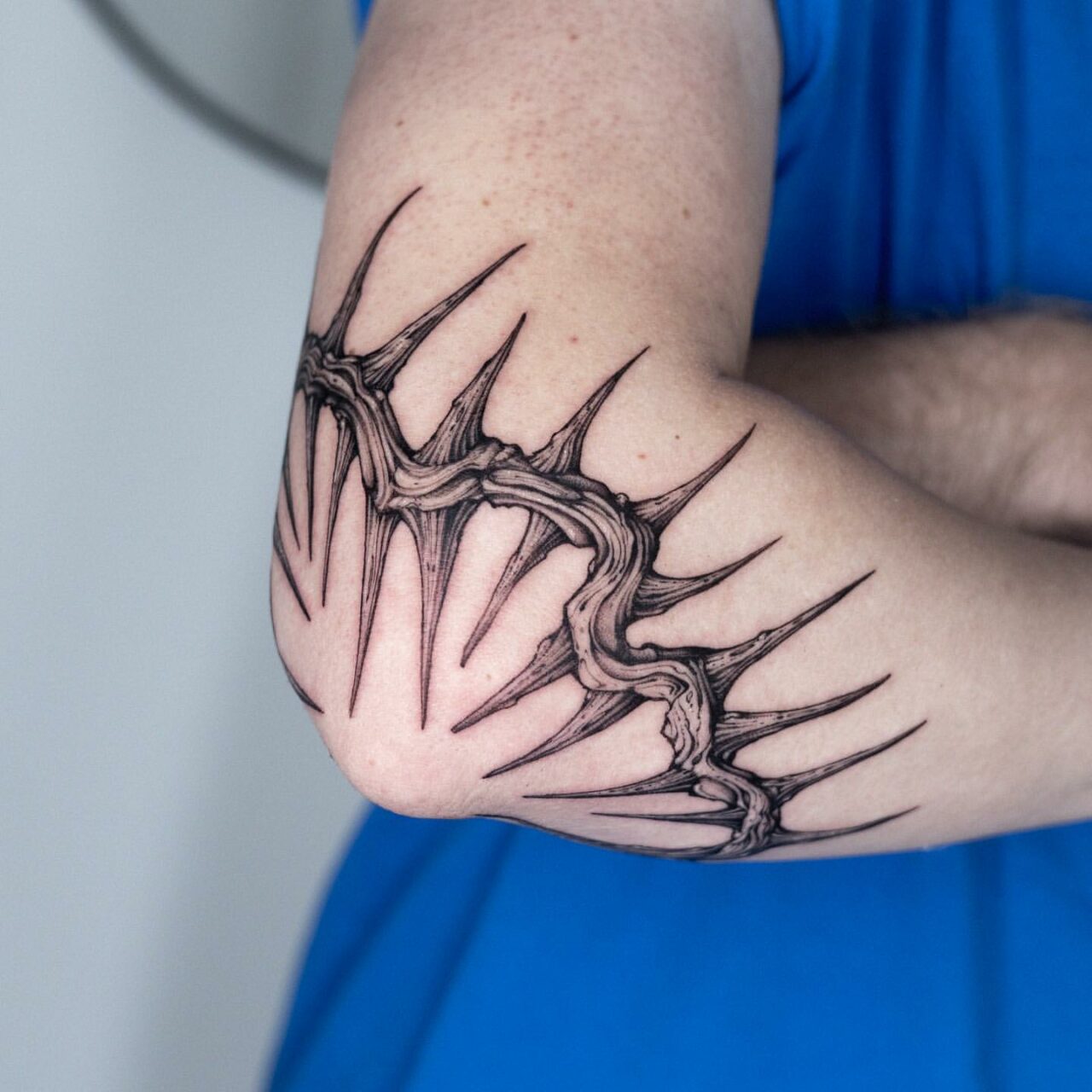 33 Exciting Elbow Tattoos for Men in 2023